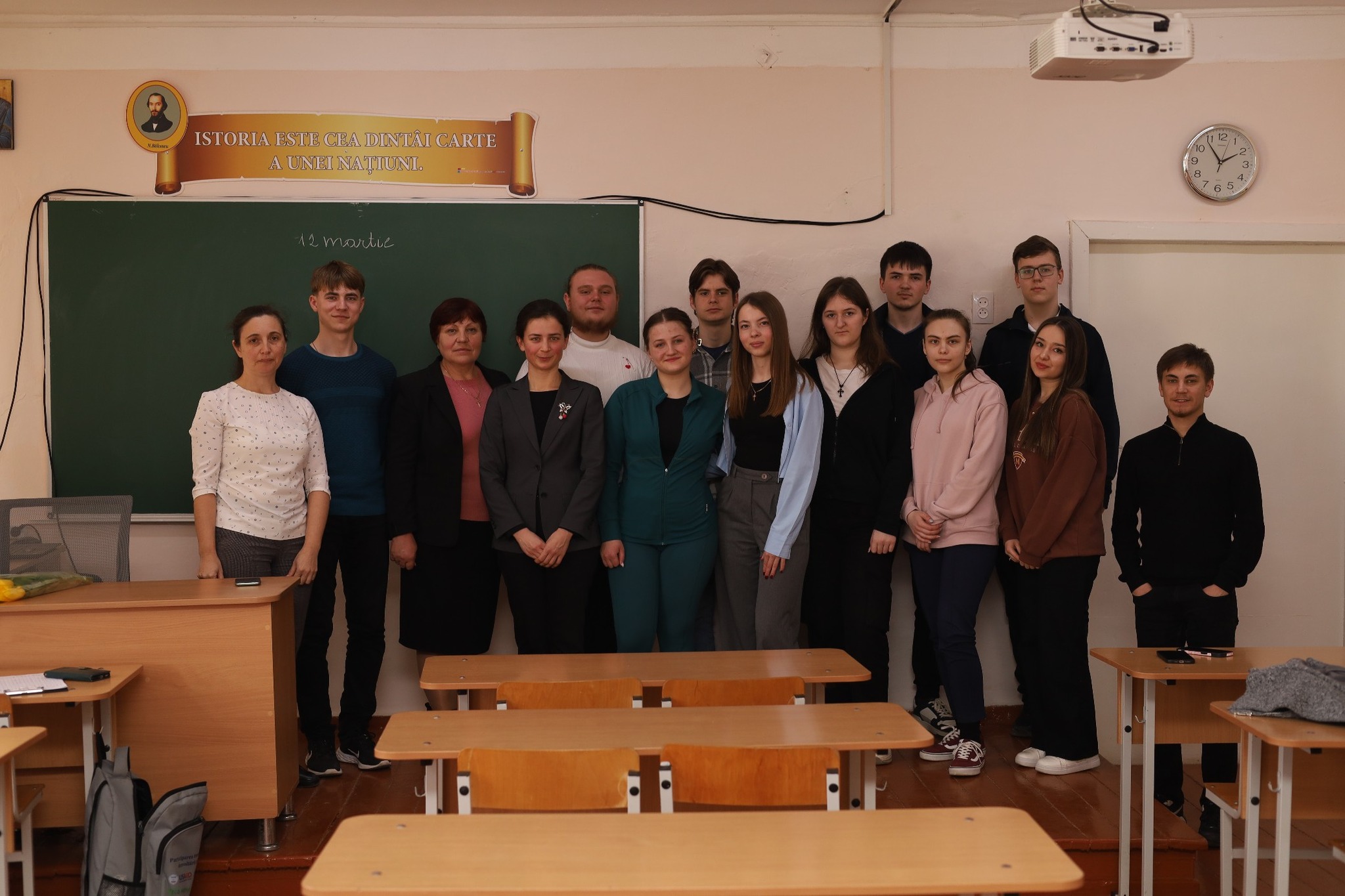 Deputata Marcela Nistor a vizitat Liceul Teoretic Costești | Liceul ...